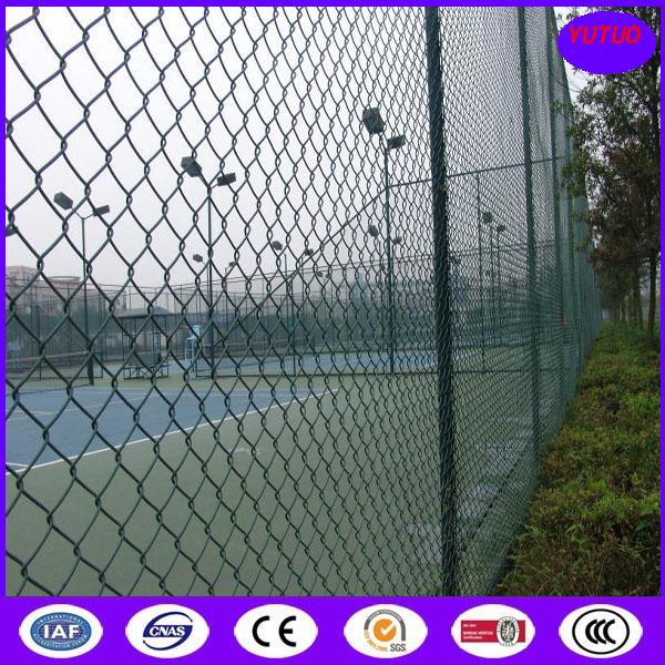smooth & beautiful Chain Link Fence/diamond shape wire mesh(factory)
